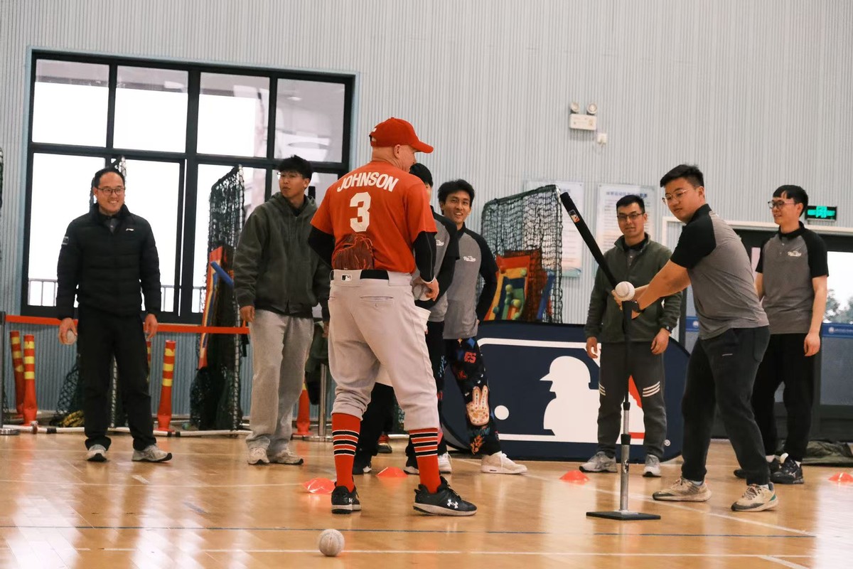 Fun At Bat中国首秀！MLB棒球公益课全面升级|界面新闻